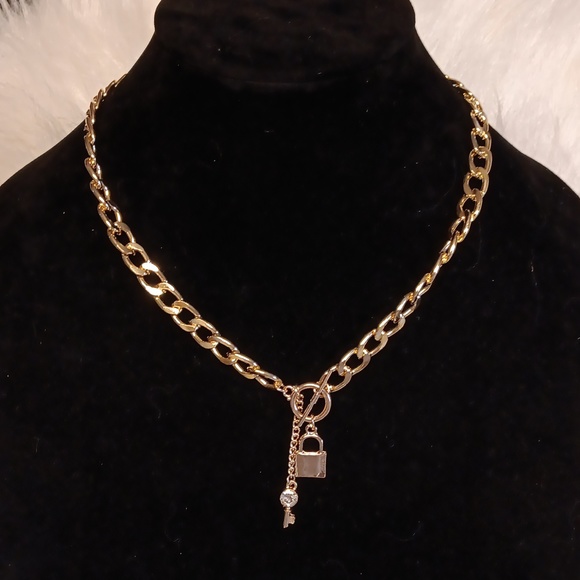 Jewelry | Gold Chain Lock And Key Necklace | Poshmark